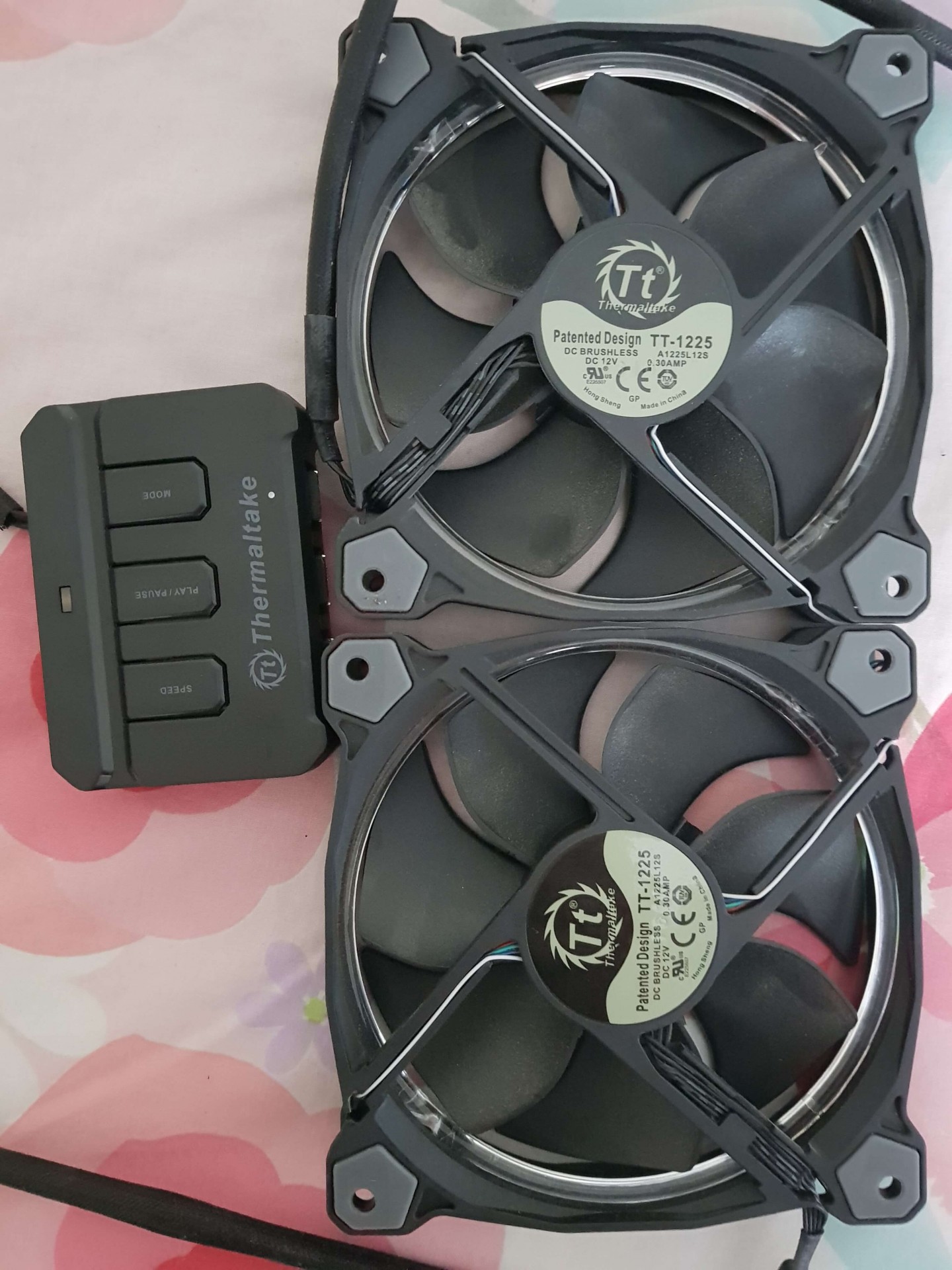 WTS Thermaltake 12cmfans and controller