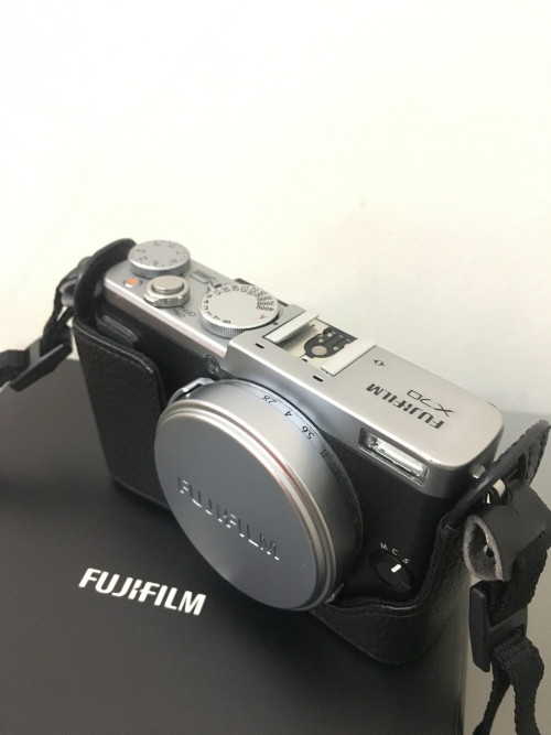 [WTS] Fujifilm X70 Silver (Used)
