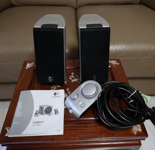 [WTS] Logitech Z2300 2.1 Stereo Speaker system