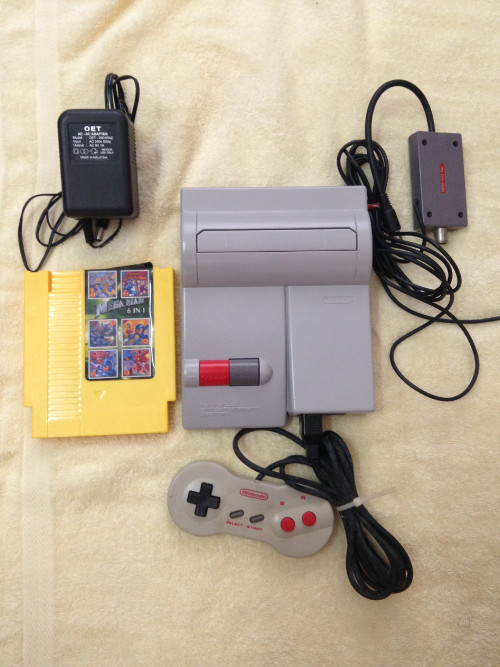 [WTS] NES TOP LOADER AND AV FAMICOM