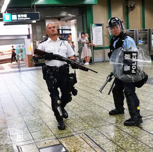 This pulis face so LC