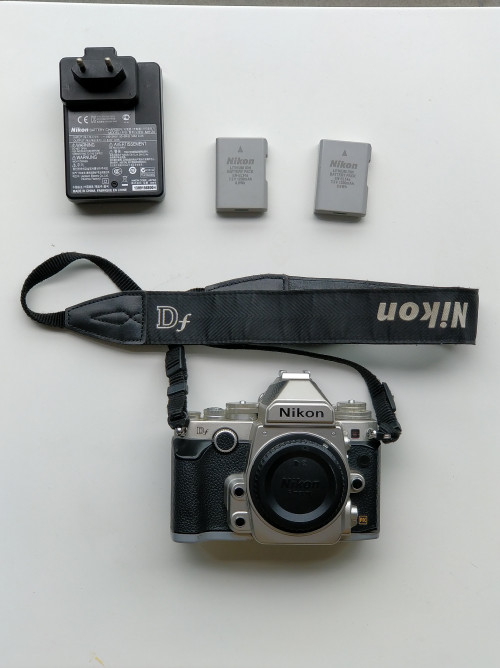 Nikon Df Silver Edition