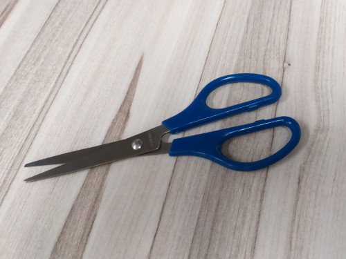 Borrowing scissors
