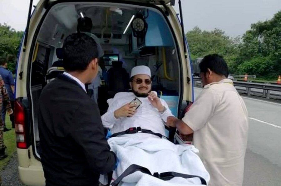 Zawawi 1 1574071332 - Pictr.com