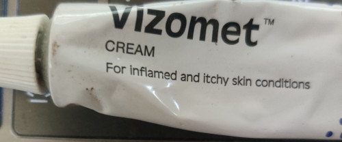 Anyone have seborrheic dermatitis?