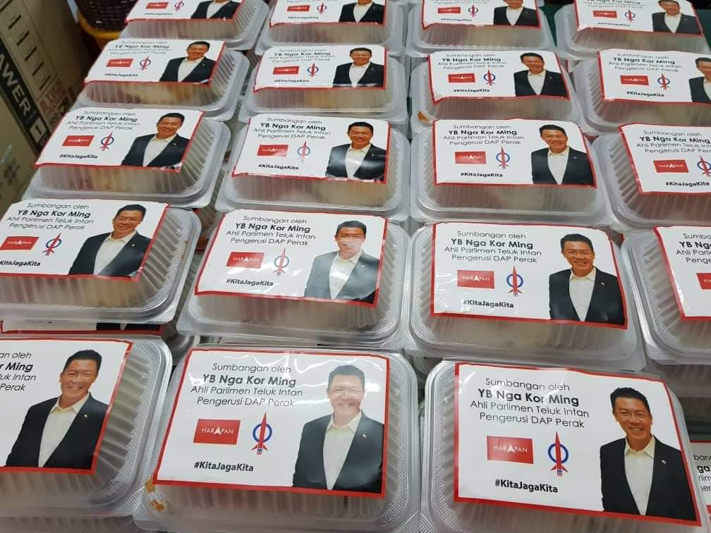 Tampal gambar muka pada makanan