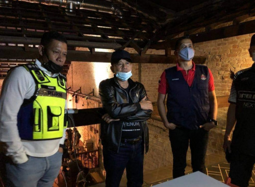 Operasi DBKL PDRM Atas Hidden Bar Di Petaling St