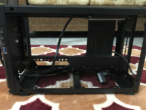 [WTS] SM560, 11L Mini-ITX PC Case for full length