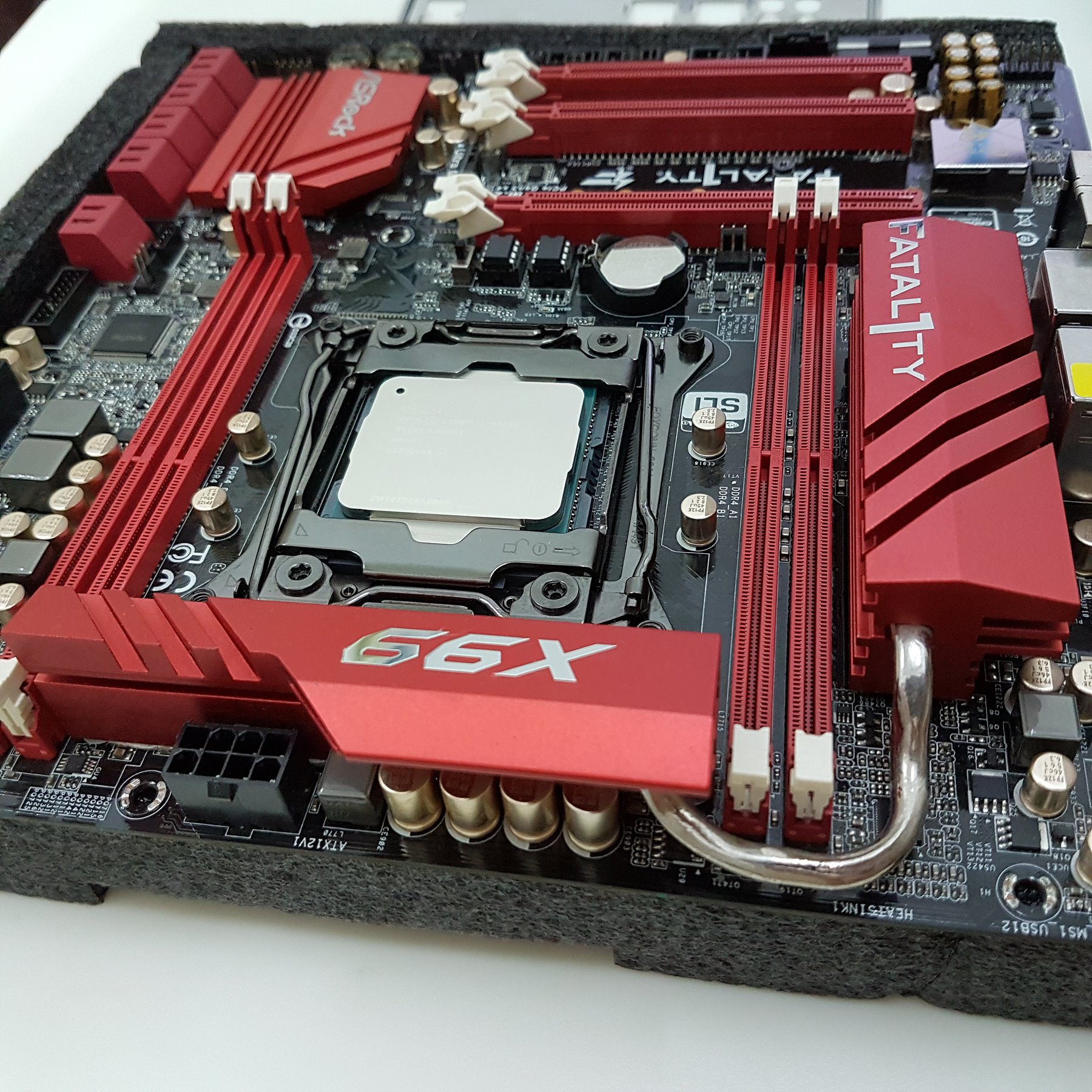 [SOLD] Intel i7 5820K+Asrock Fatal1ty X99M Killer
