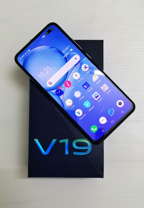 (SOLD) [USED] Vivo V19 128GB Sleek Silver, 8GB RAM