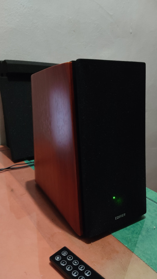 Edifier R2000DB