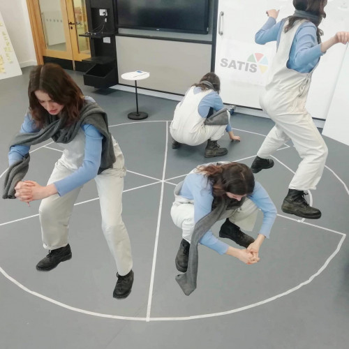 PEEQUAL - Females Urinal