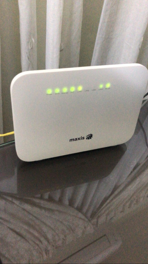 Maxis router - Pictr.com