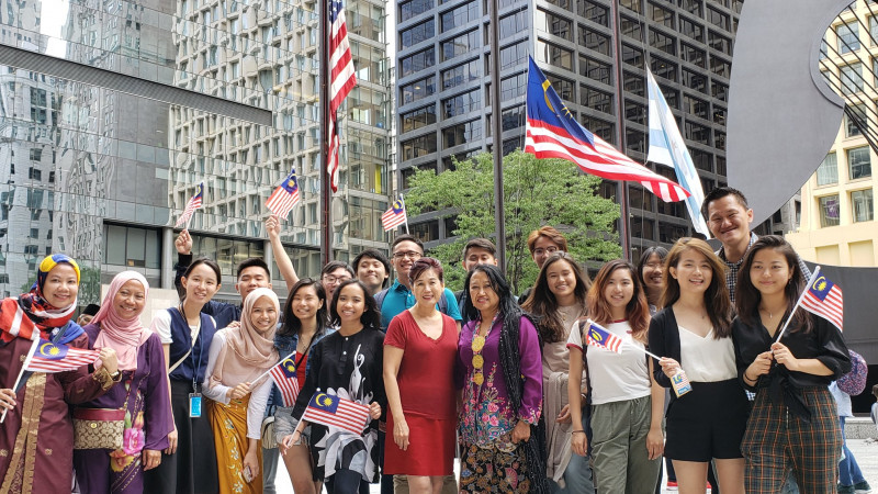 Embracing Malaysian values even when abroad