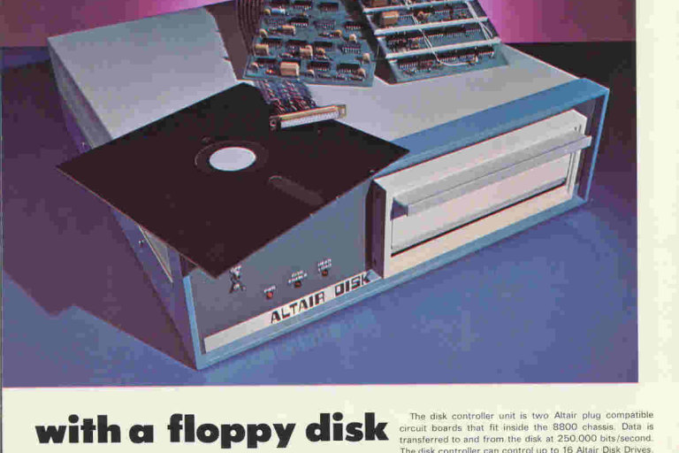 Japan declares ‘war’ on the floppy disk