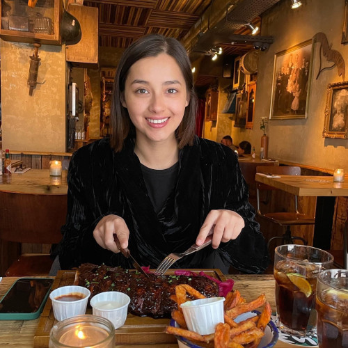 HK TVB Amoi for the day - Lisa Marie Tse