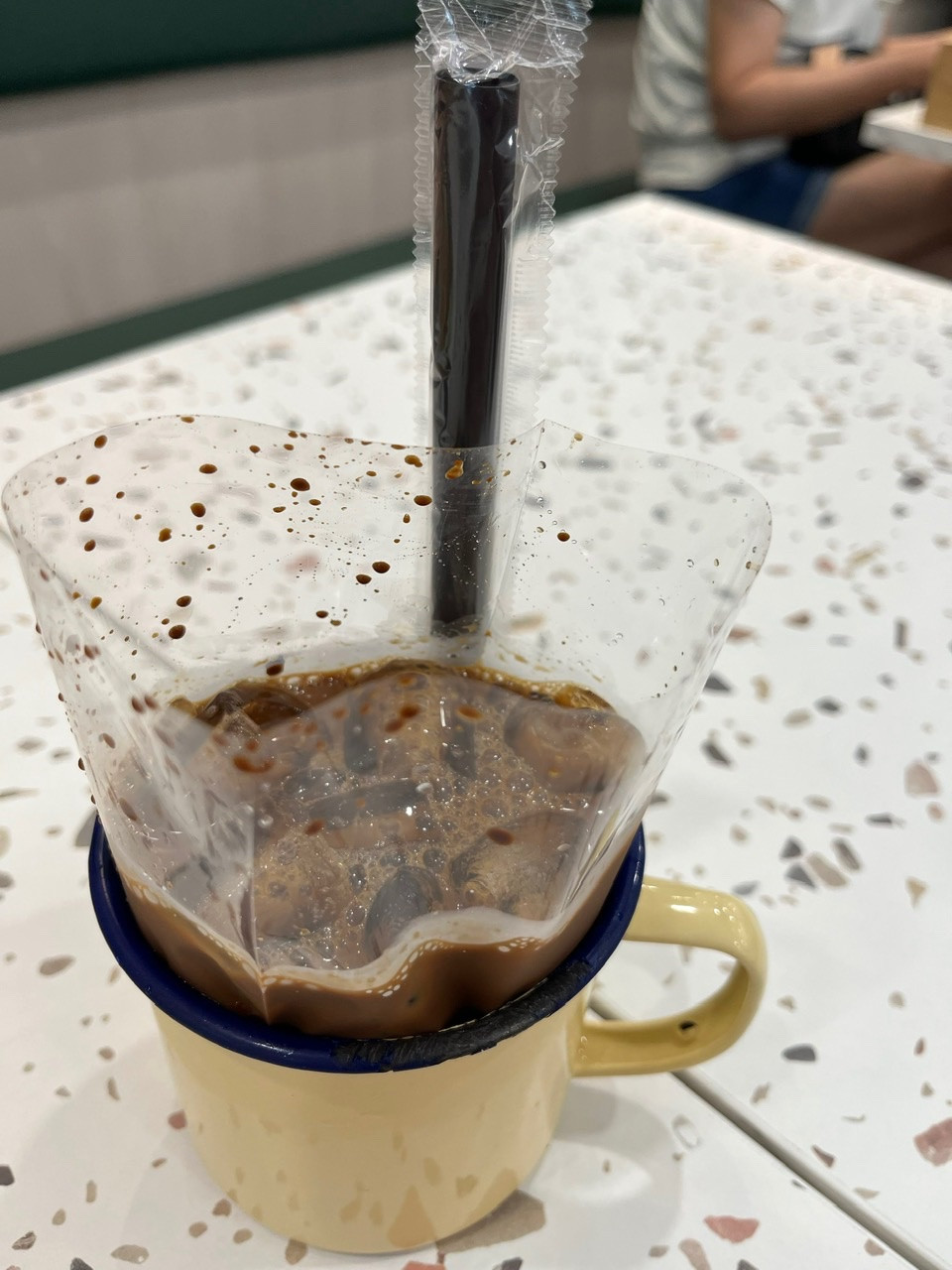 8CB32C4C DDC3 470D 8D17 DD12F1EA3C9A - Pictr.com