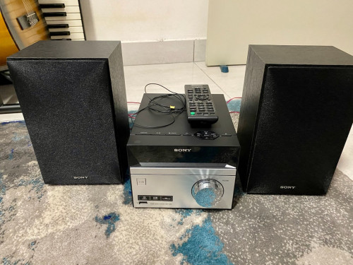[WTS]Sony CMT-S20 Mini HiFi