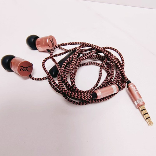 [WTS]Cristiano Ronaldo ROC III Alloy earbuds w/mic