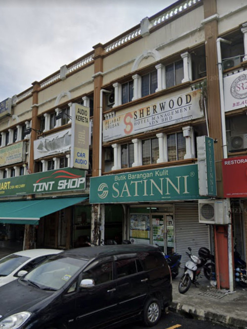 Anyone know purse brand SATINNI