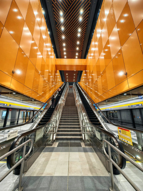 Singapore and Klang Valley MRT underground compare