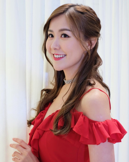 Tvb actress Moon Lau 劉佩玥