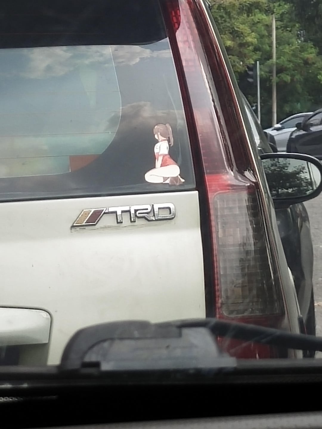 Axia Merah Terciduk!