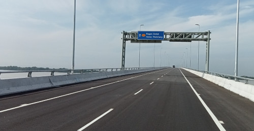 New bridge across Sg. Perak to Bagan Datuk