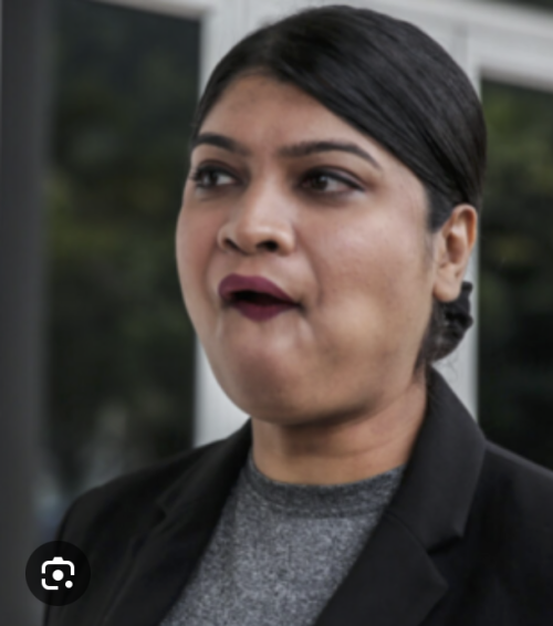 Hnghh...Inspektor Sheila so cute