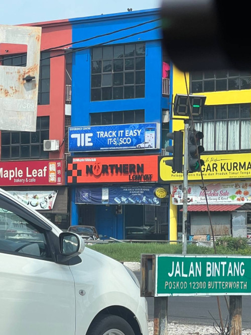 Lowyat ke arah kuasa besar
