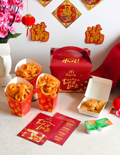 Mekdi launch Lou-Sang box for CNY RM28.88