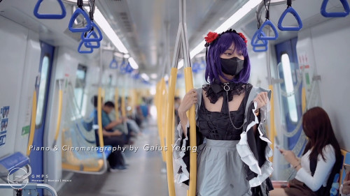 Amoi Cosplay in MRT