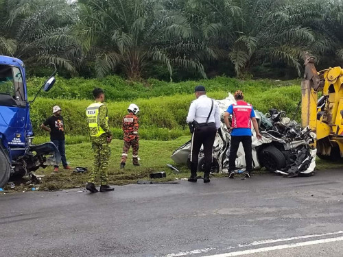 Kemalangan maut @ jalan Jasin - Merlimau