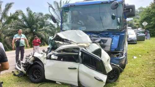 Kemalangan maut @ jalan Jasin - Merlimau