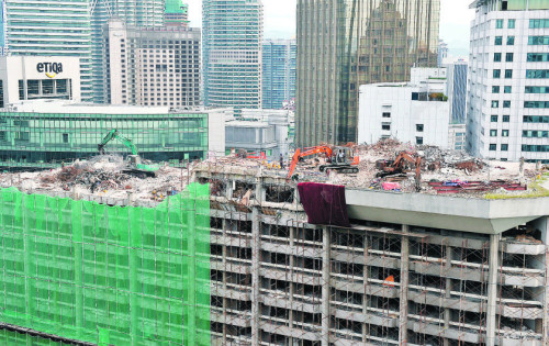 Pekeliling flats top - Pictr.com